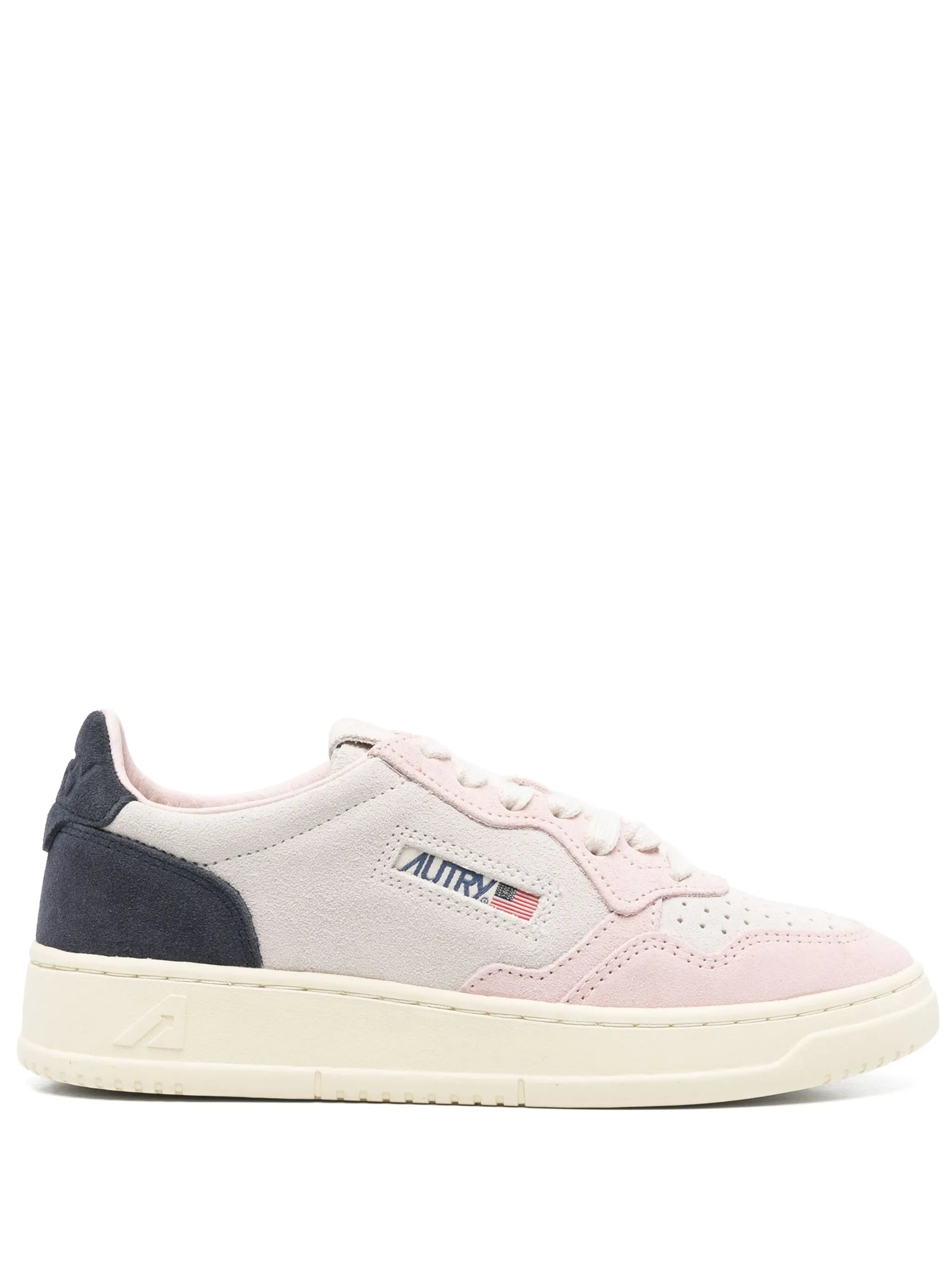 Autry Medalist Low Sneakers | Autry Woman collection | ERALDO Luxury ...